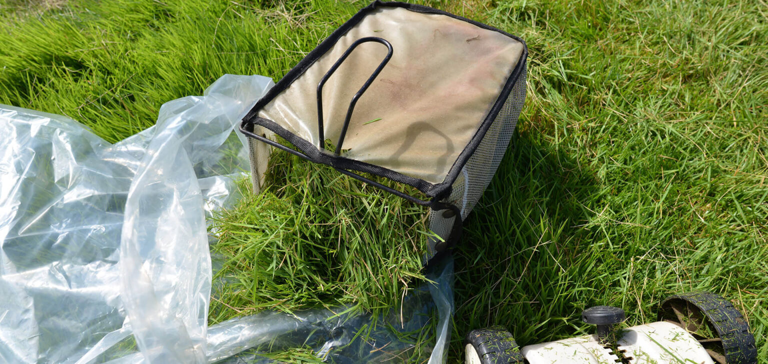 Bagging Vs. Mulching: What To Do With Lawn Clippings - Chorbie